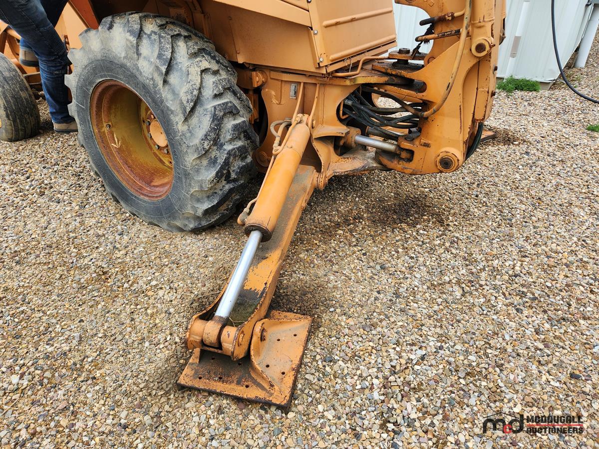 1981 Case 580D Loader Backhoe (Non-Runner)